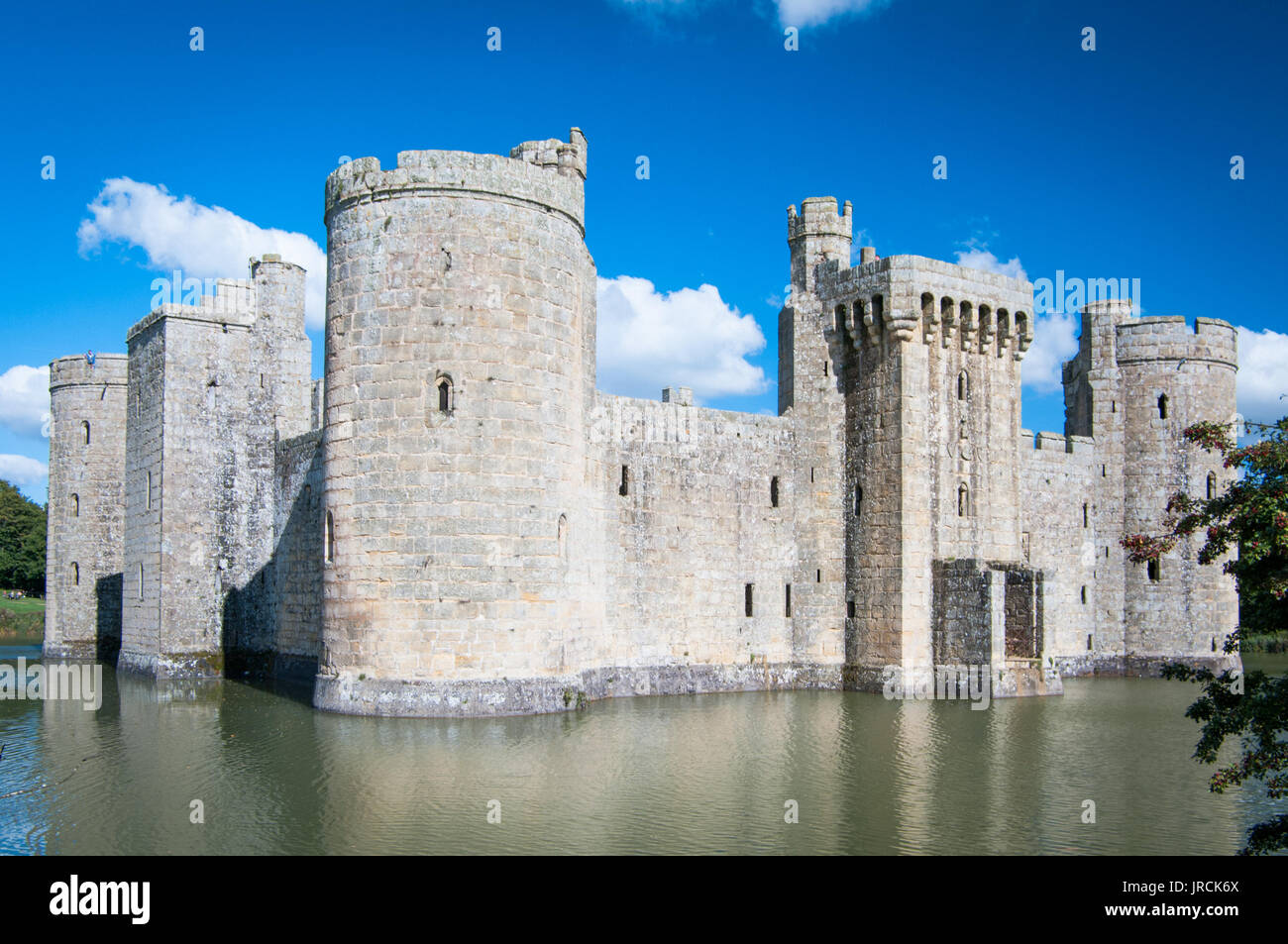 Bodiam castle ruins hi-res stock photography and images - Alamy