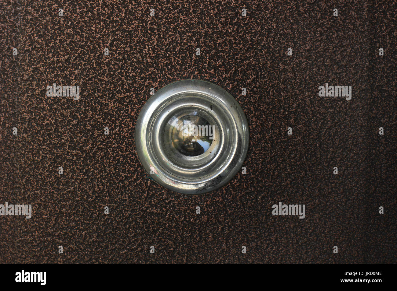 Peephole in the metal door Stock Photo - Alamy