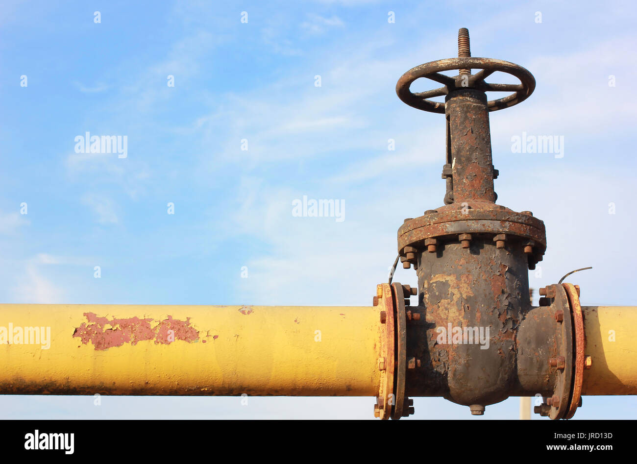 gas pipe valve Stock Photo - Alamy