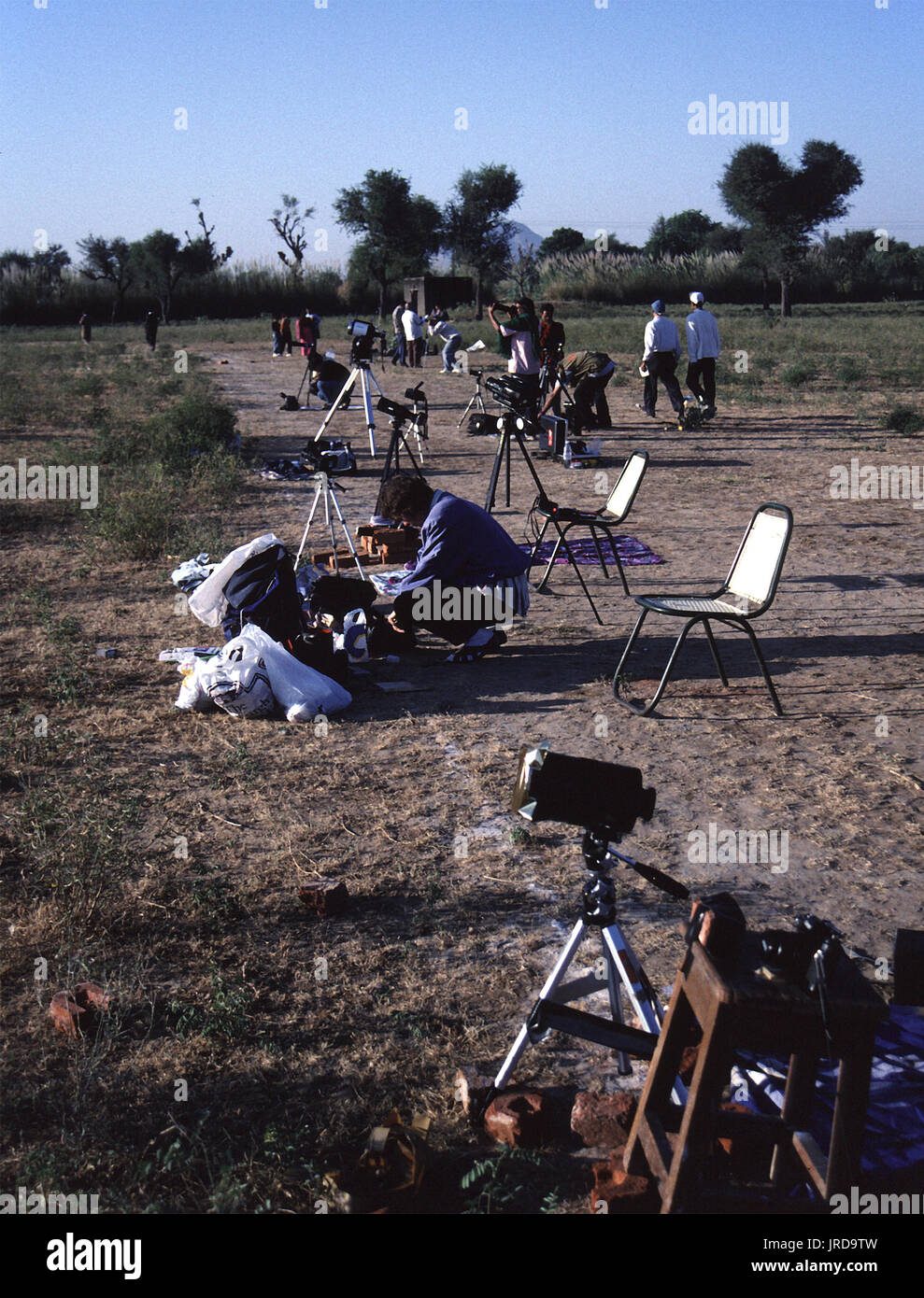 Photographers viewing total solar eclipse in 1995 in India Stock Photo ...