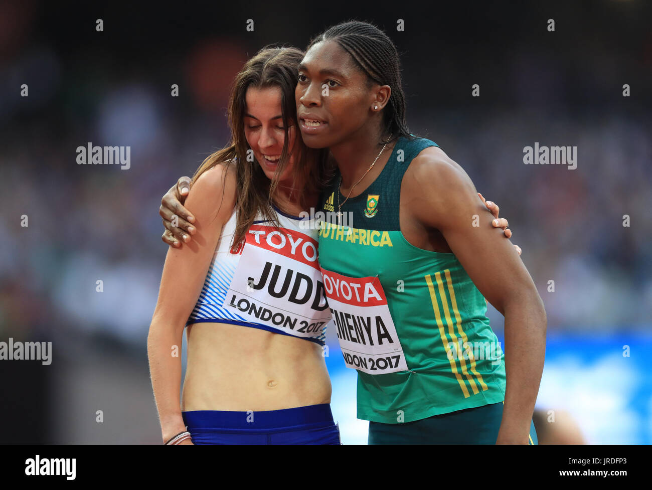 Great Britain's Jessica Judd (left) and South Africa's Caster Semenya ...