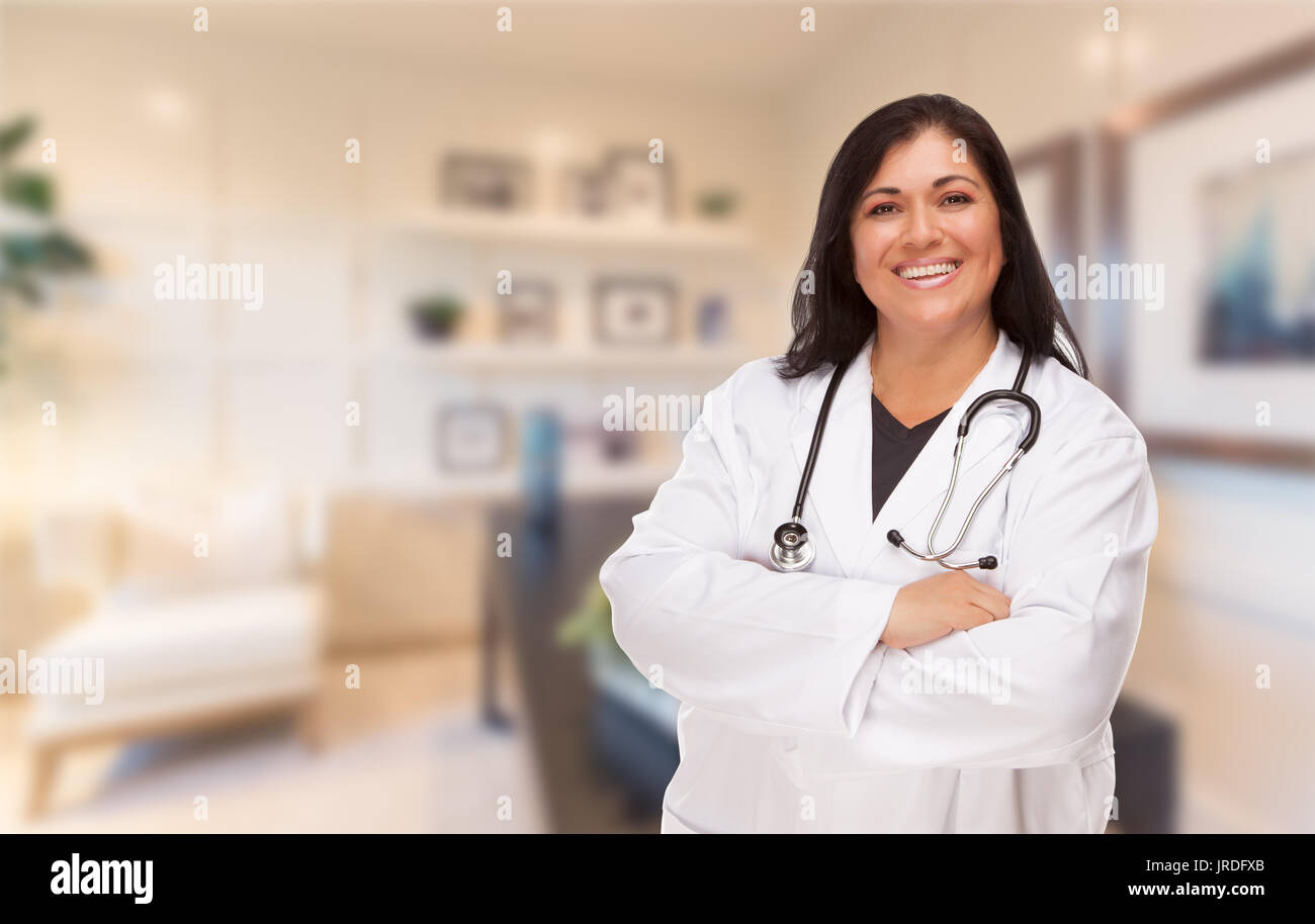 Female hispanic doctor hi-res stock photography and images - Alamy