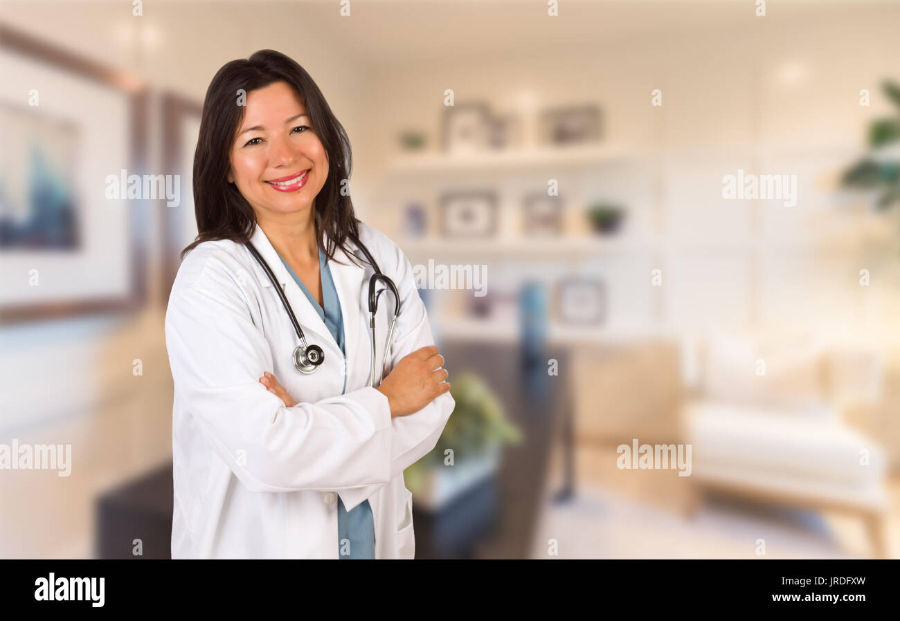 Female hispanic doctor hi-res stock photography and images - Alamy