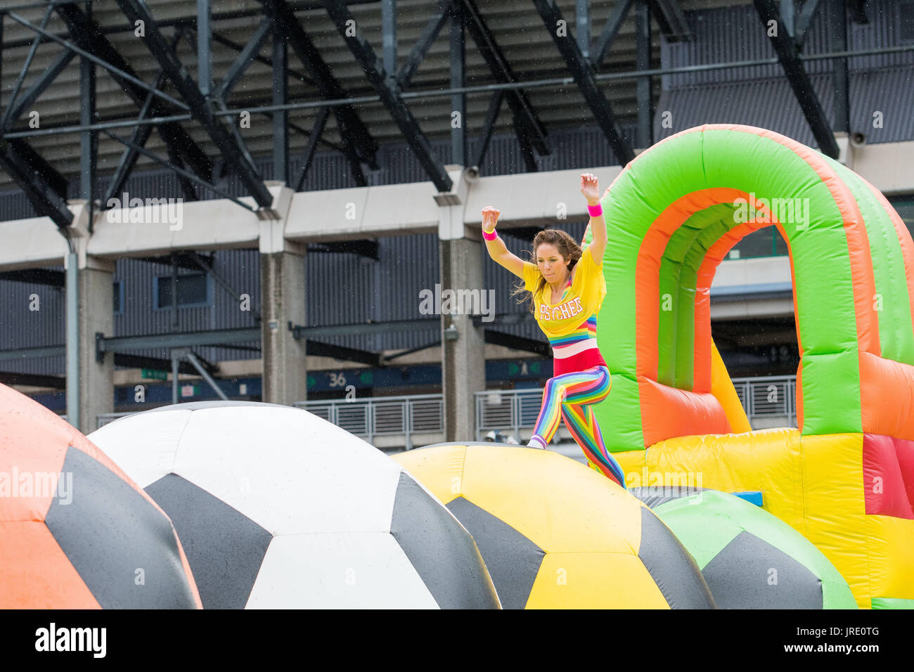 Labyrinth, world's largest inflatable obstacle course, Murrayfield ...