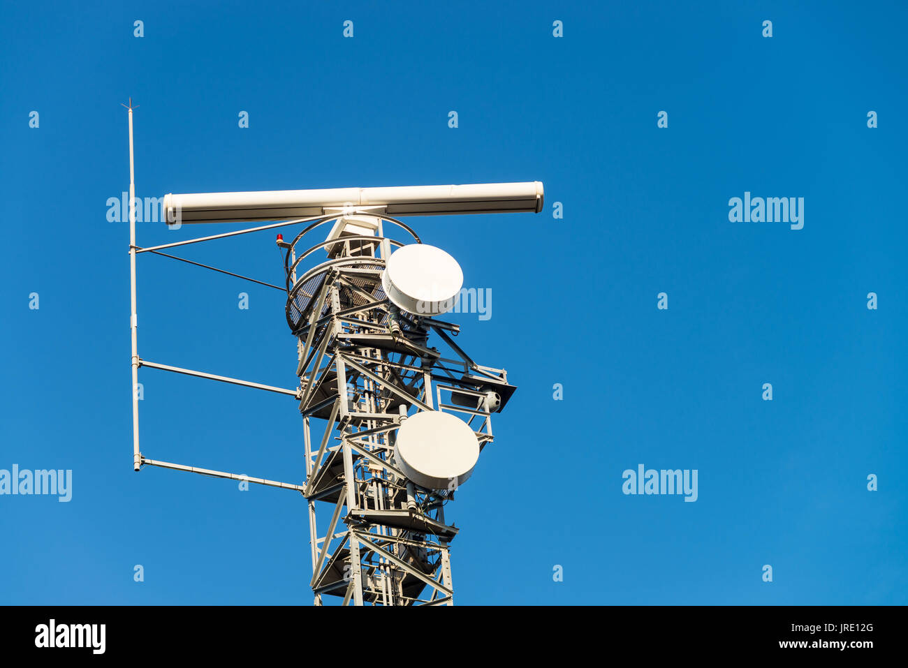Rotating antenna hi-res stock photography and images - Alamy