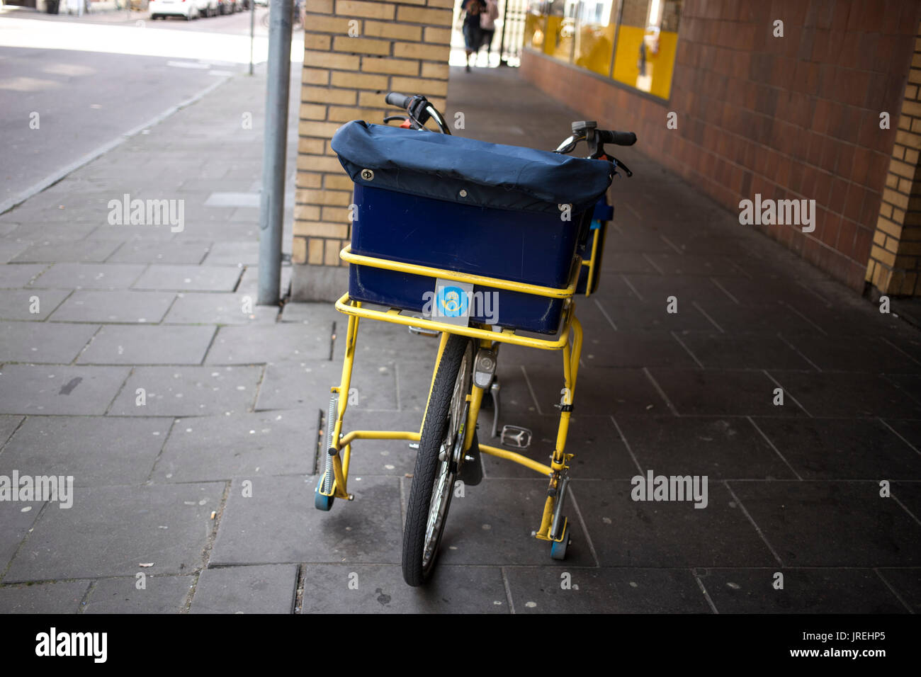 Postal Bike Stock Photos & Postal Bike Stock Images - Alamy
