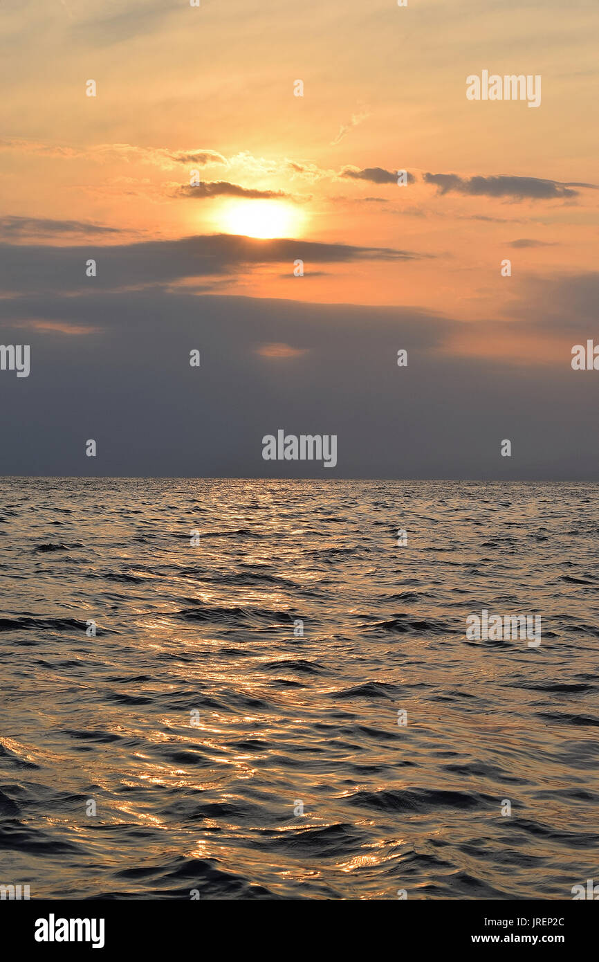 Nature background shining early morning Sun Stock Photo - Alamy