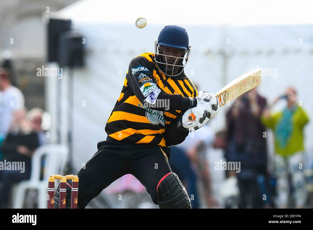 Easton, Portland, Dorset, UK. 4th August 2017. West Indies Kirk Edwards ...