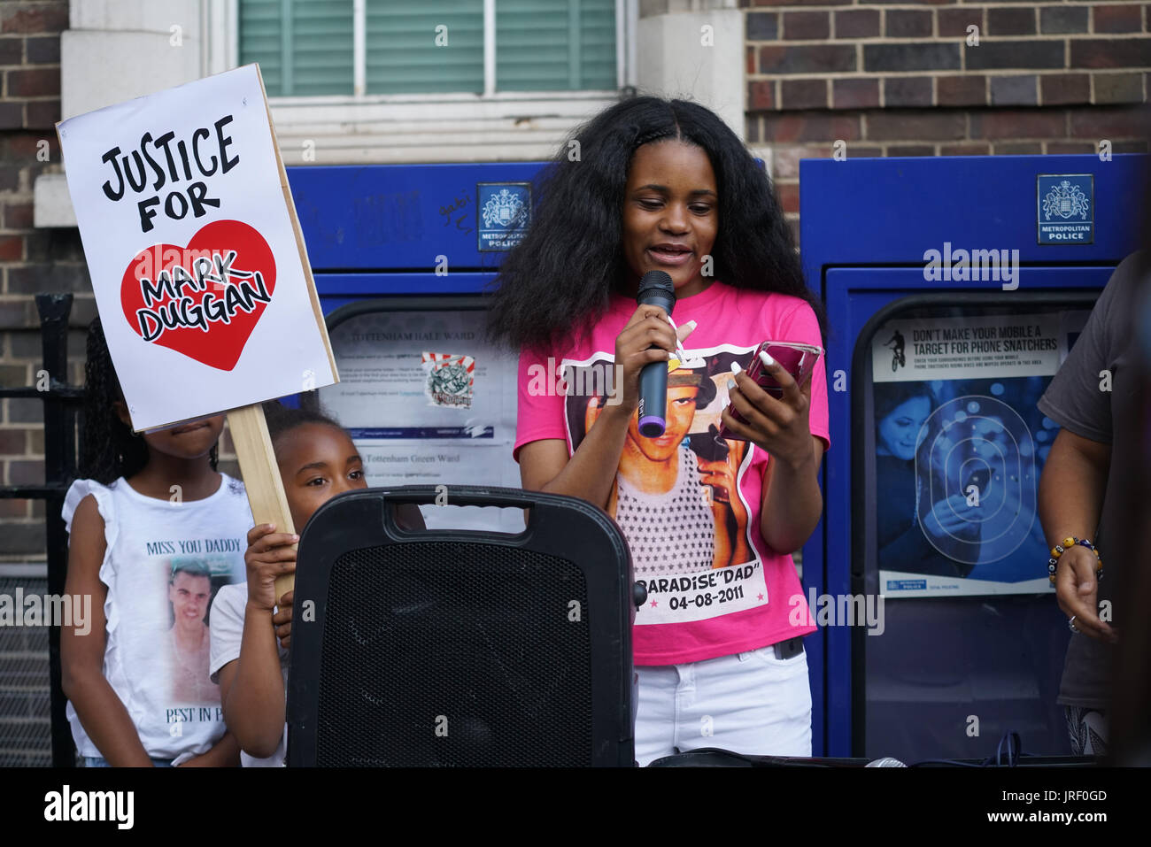 Justice for mark duggan hi-res stock photography and images - Alamy