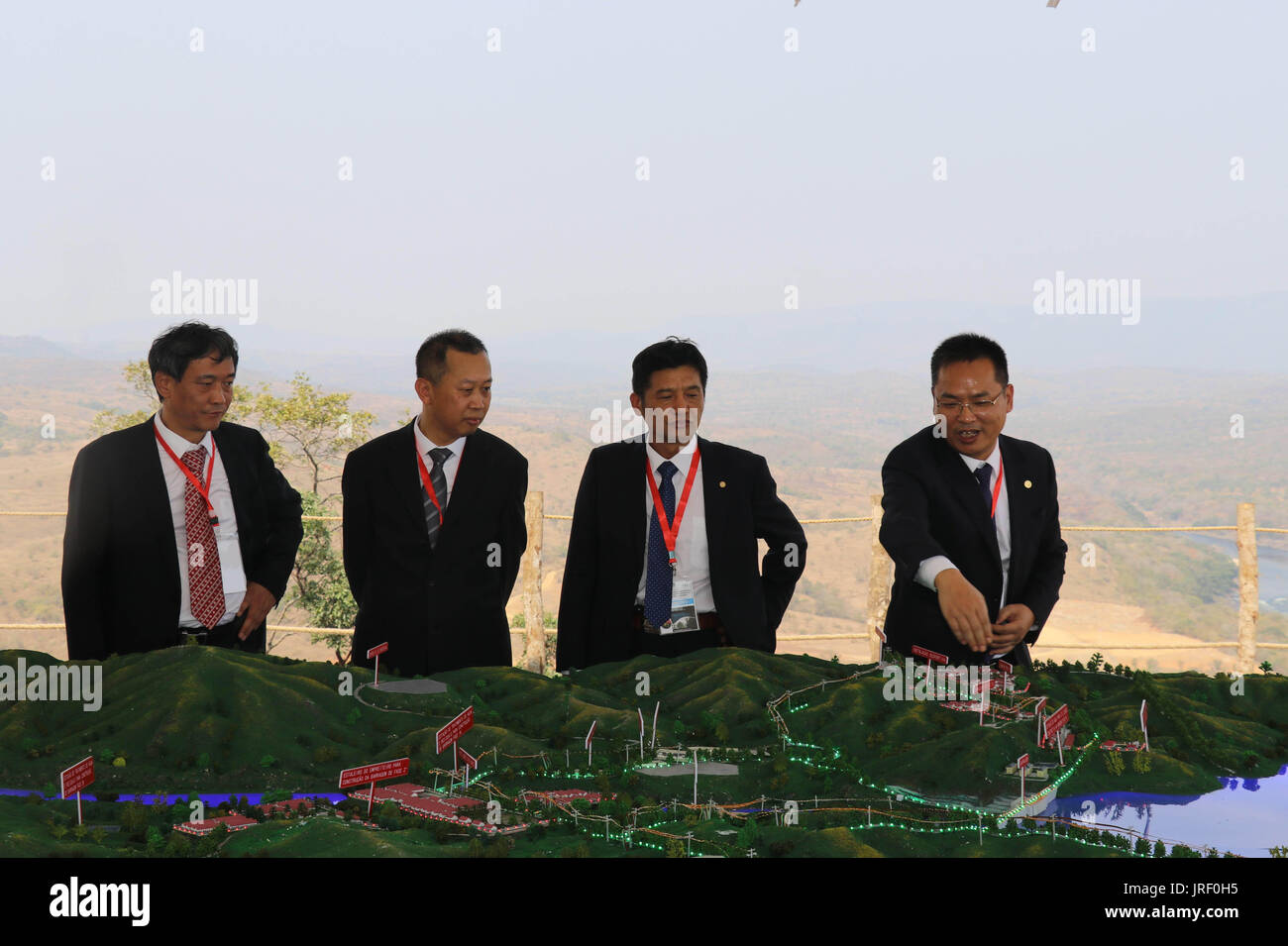 Hydropower project in dondo, angola hi-res stock photography and images ...