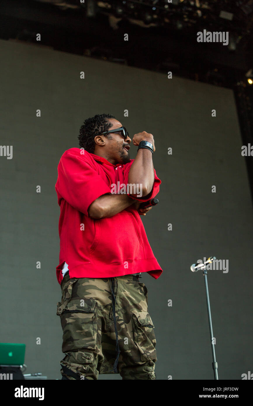A Tribe Called Quest performing their final New York City show at ...
