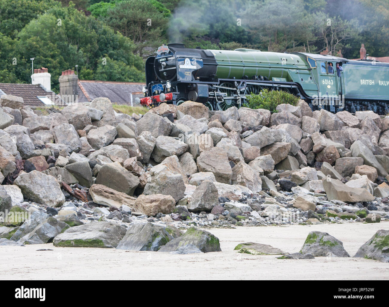Ferryside train hi-res stock photography and images - Alamy