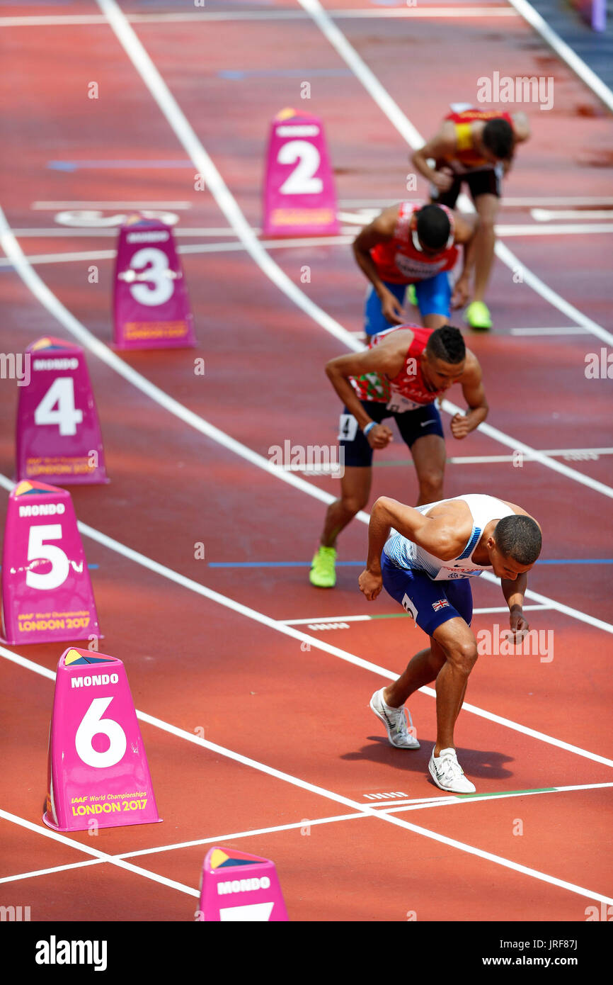 London, UK. 05-Aug-17. Start of the 800m Men's Heat 3 at the 2017, IAAF ...