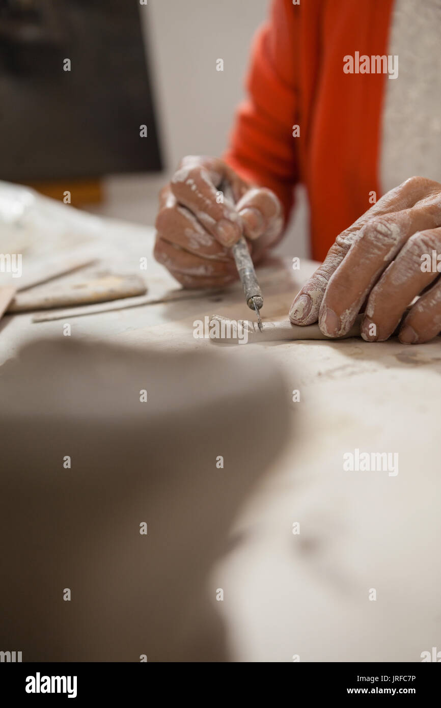 Mid section female pottery hi-res stock photography and images - Alamy