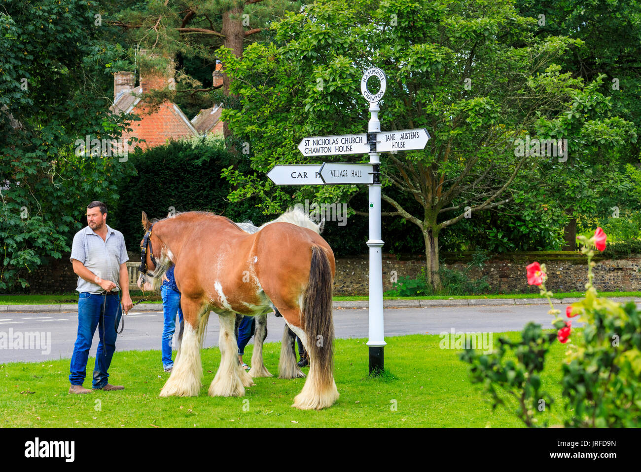 Old signpost village hi-res stock photography and images - Alamy