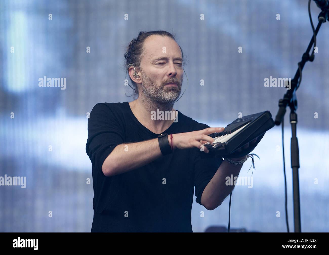 Radiohead perform at Manchester Emirates Stadium Featuring: Radiohead ...