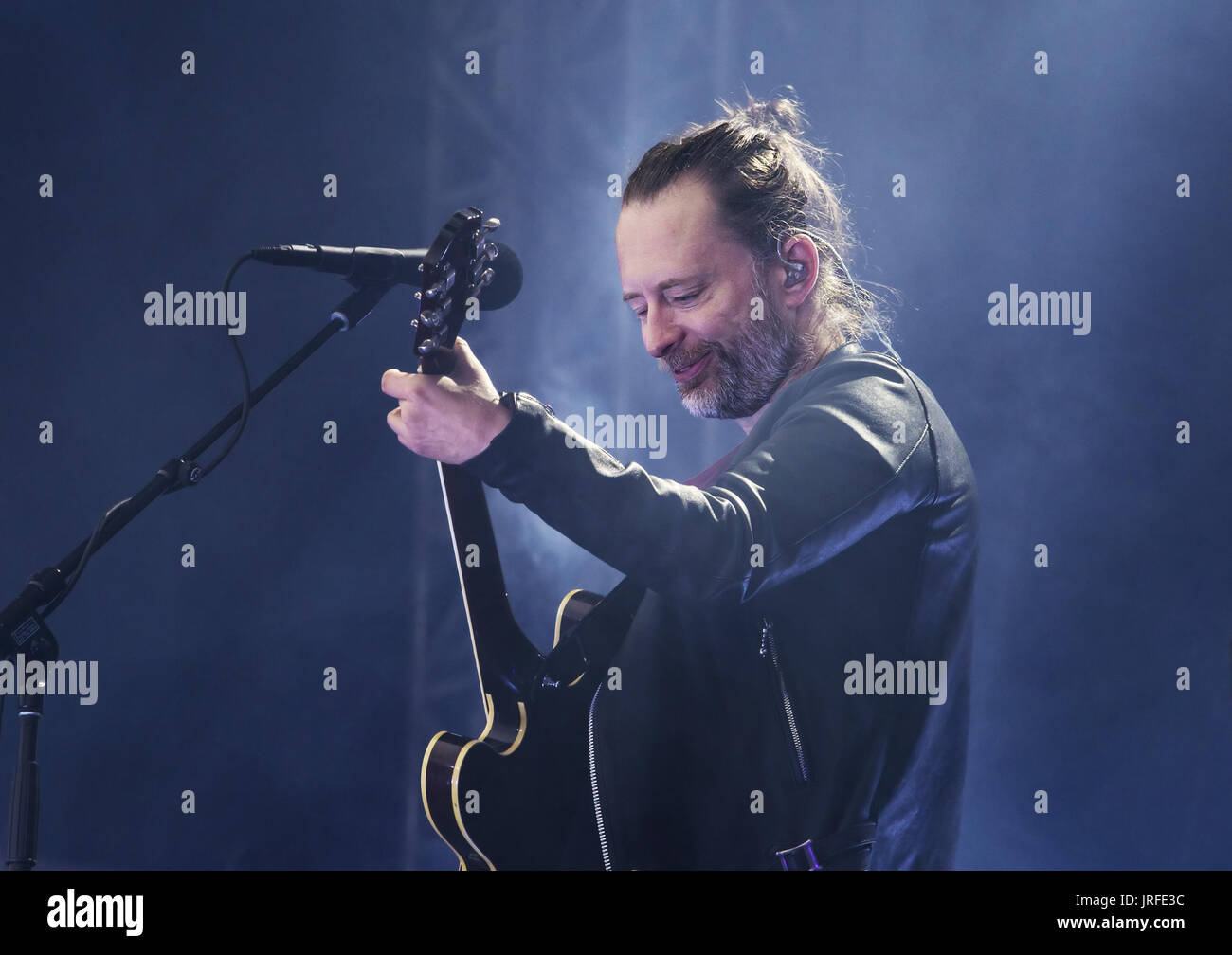 Radiohead perform at Manchester Emirates Stadium Featuring: Radiohead ...