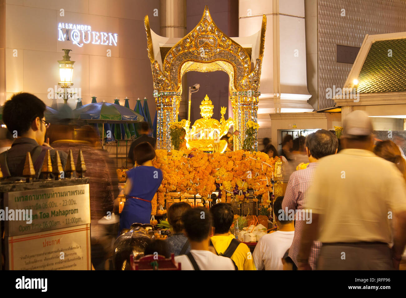 Bangkok thailand april 04 hi-res stock photography and images - Alamy