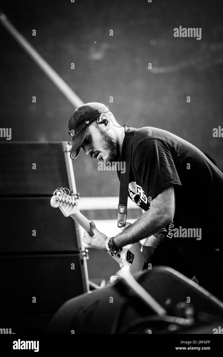 Anderson paak singer hi-res stock photography and images - Alamy