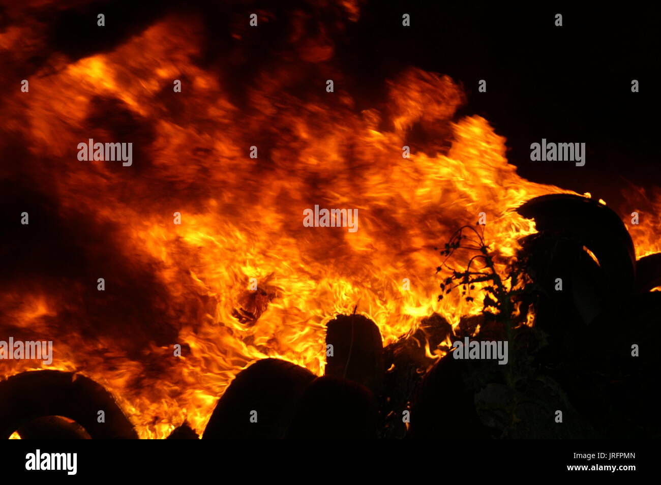 Burning destruction street hi-res stock photography and images - Alamy