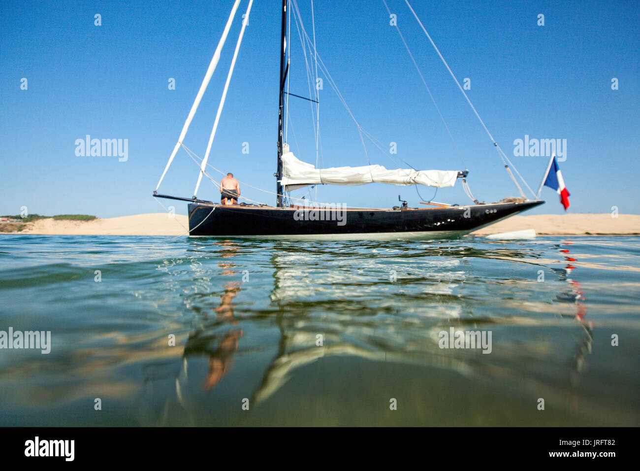 Arcachon Bay (in French, the Bassin d'Arcachon, and known locally ...