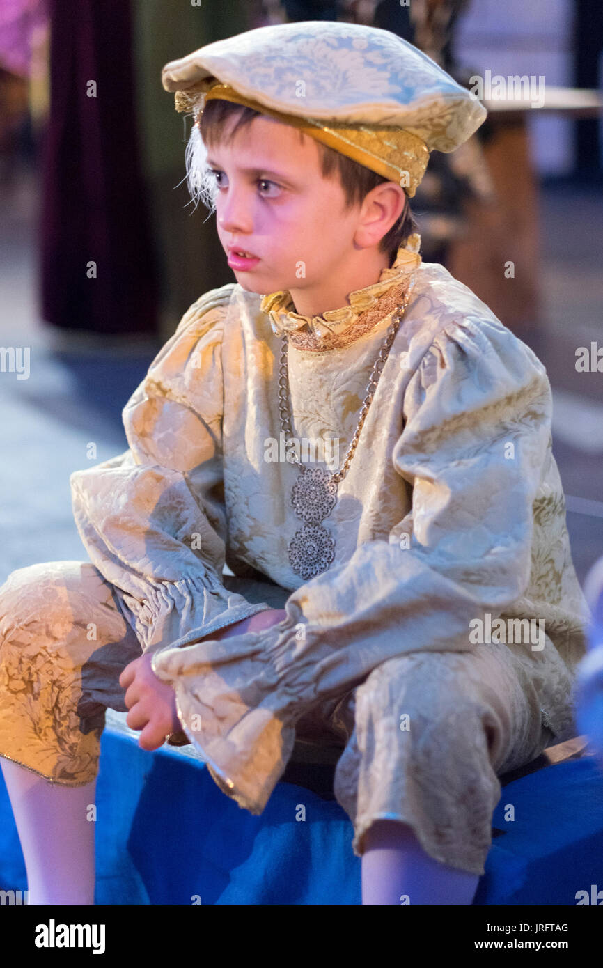 Renaissance boy hi-res stock photography and images - Alamy