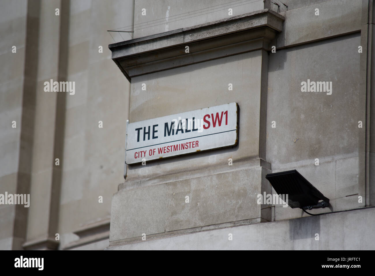 The mall london road sign hi-res stock photography and images - Alamy