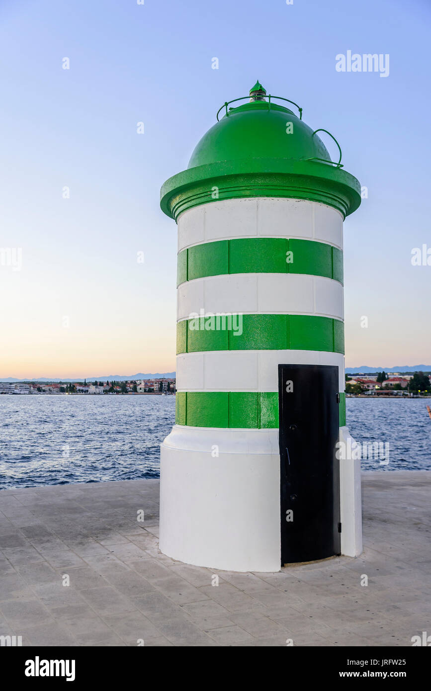 Lighthouse on the waterfront hi-res stock photography and images - Alamy
