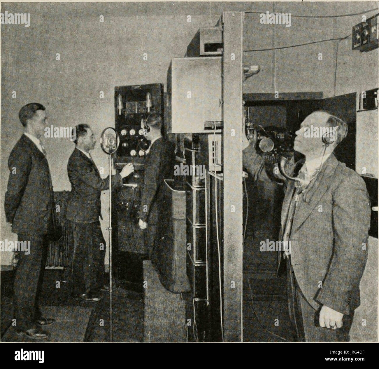 "The Bell System technical journal" (1922 Stock Photo - Alamy