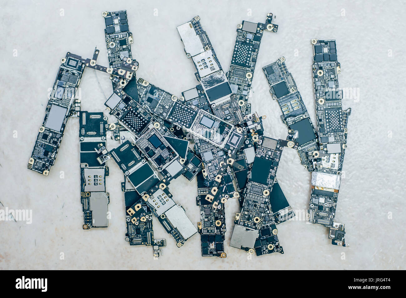 Types Of Mobile Phone Motherboard at David Yim blog