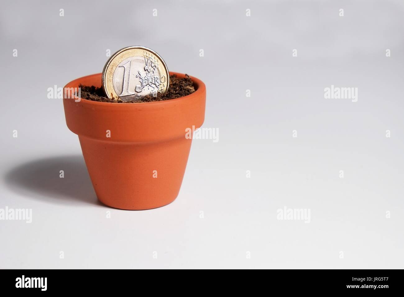 Clay money bank hi-res stock photography and images - Alamy