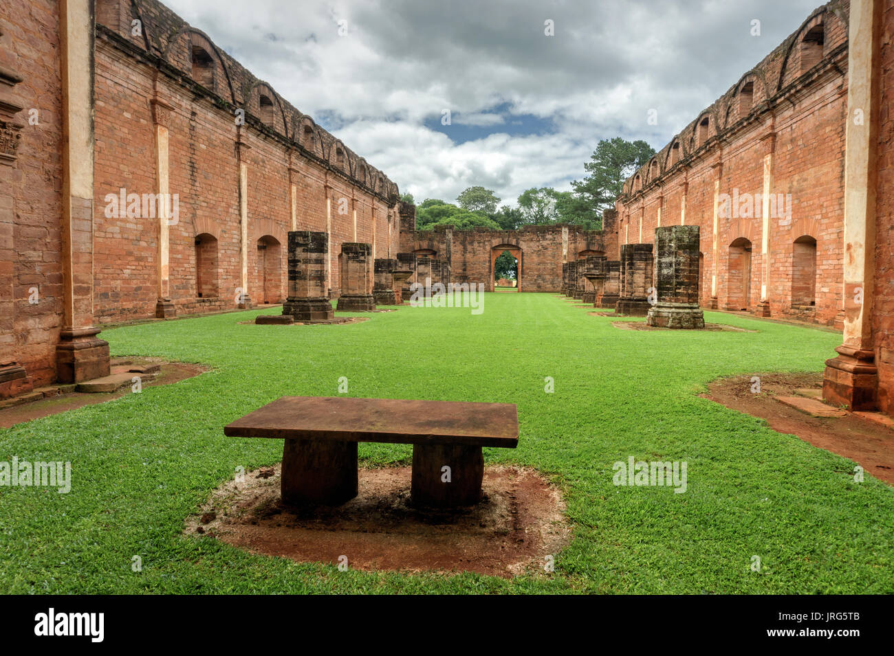 Ruins of Jesus de Tavarangue jesuit mission hidden in forests of ...