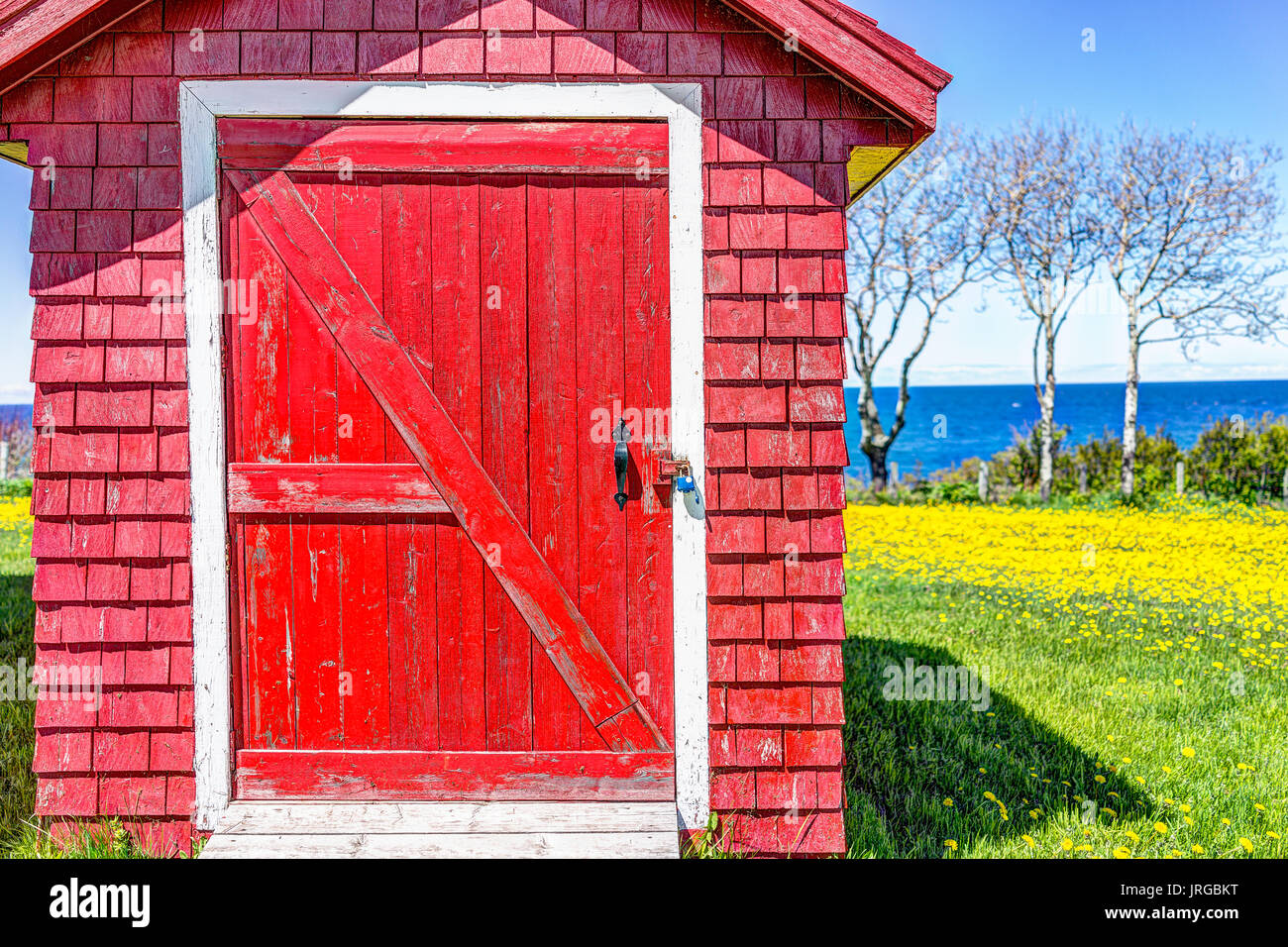 Painted wooden shed hi-res stock photography and images - Alamy