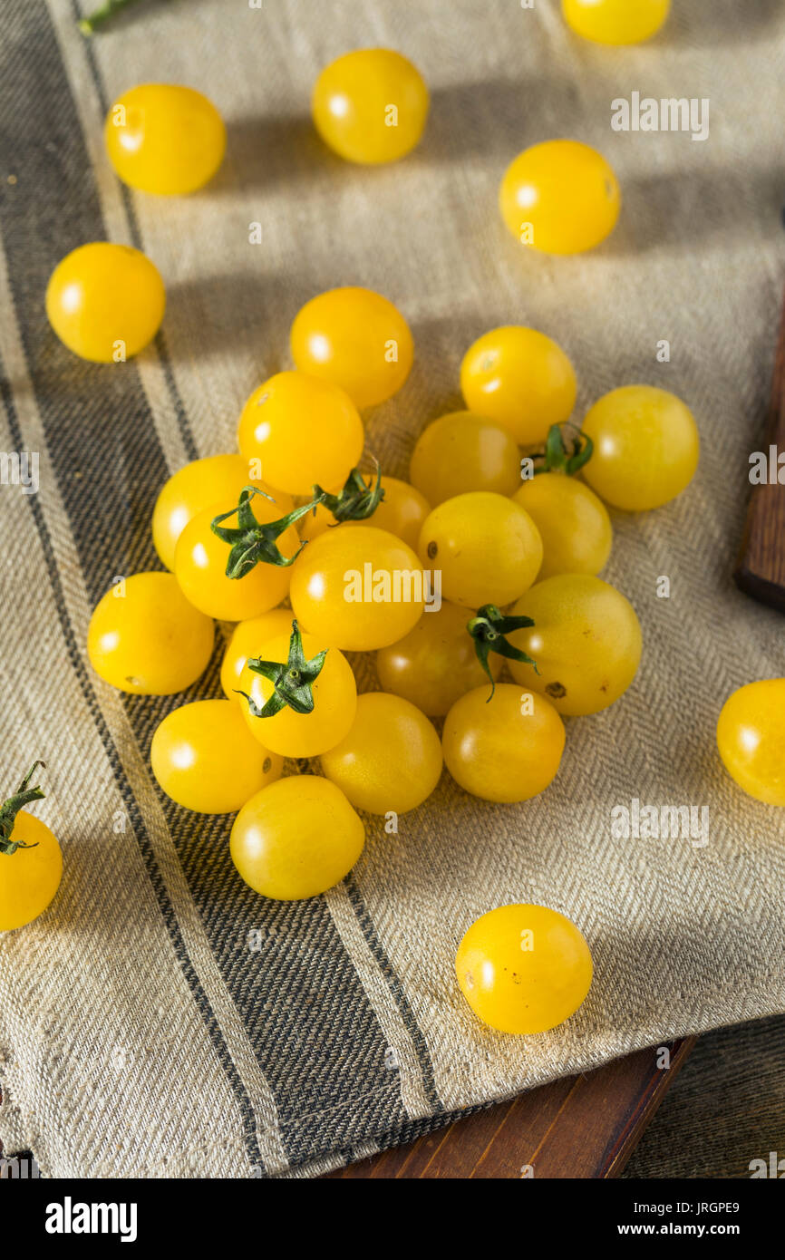 Raw Organic Yellow Cherry Tomatoes Ready to Eat Stock Photo - Alamy