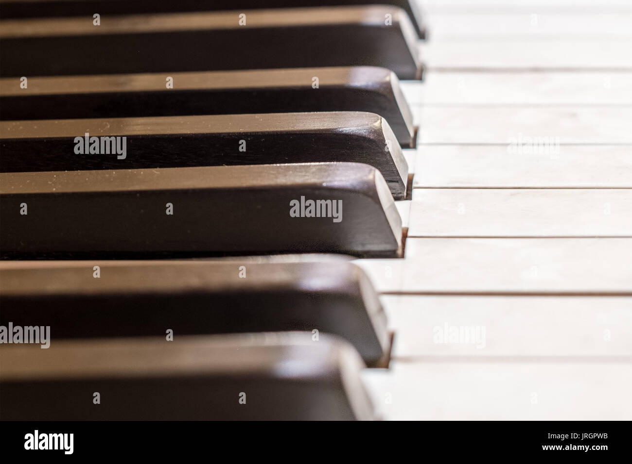 Vintage piano music notes hi-res stock photography and images - Alamy