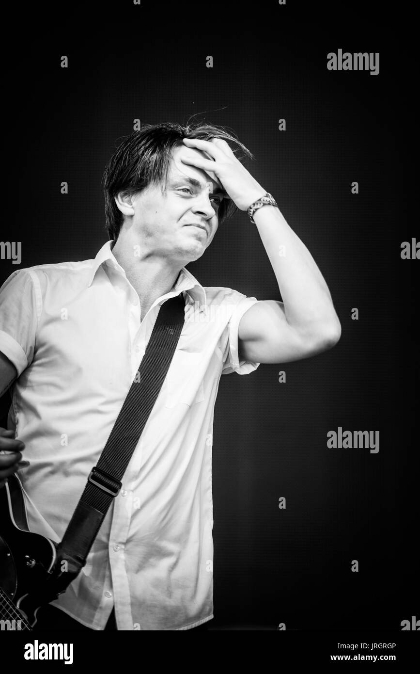 Peter dreimanis and leah fay of july talk hi-res stock photography and ...