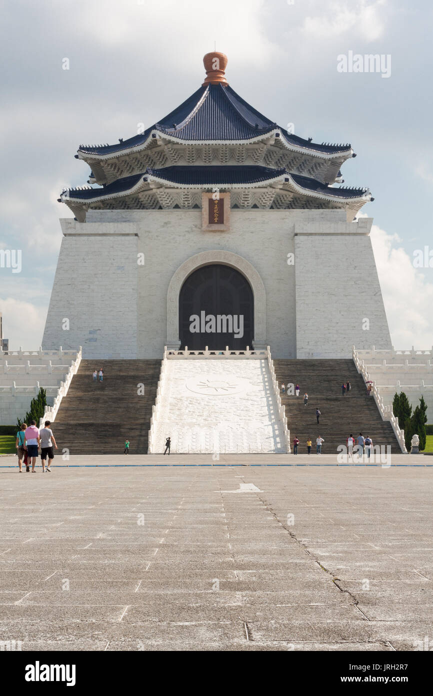 National Chiang Kai-Shek Memorial Hall at Liberty Square (also Freedom ...