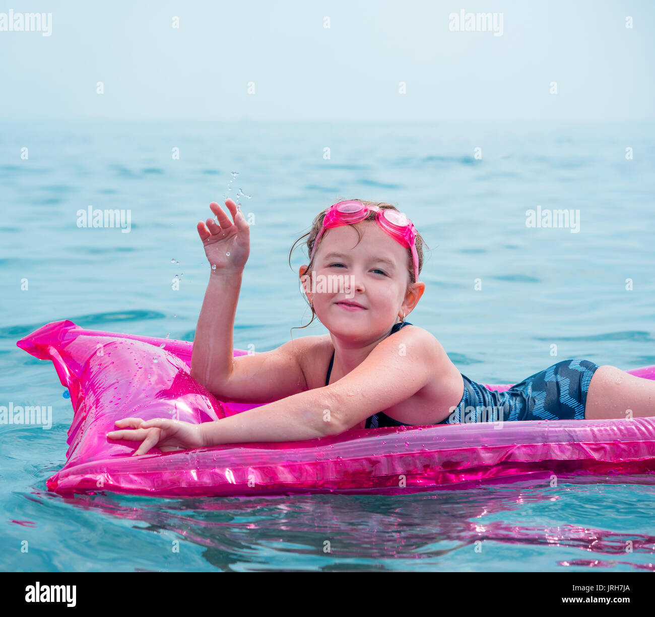 Inflatable sea mattress hi-res stock photography and images - Alamy