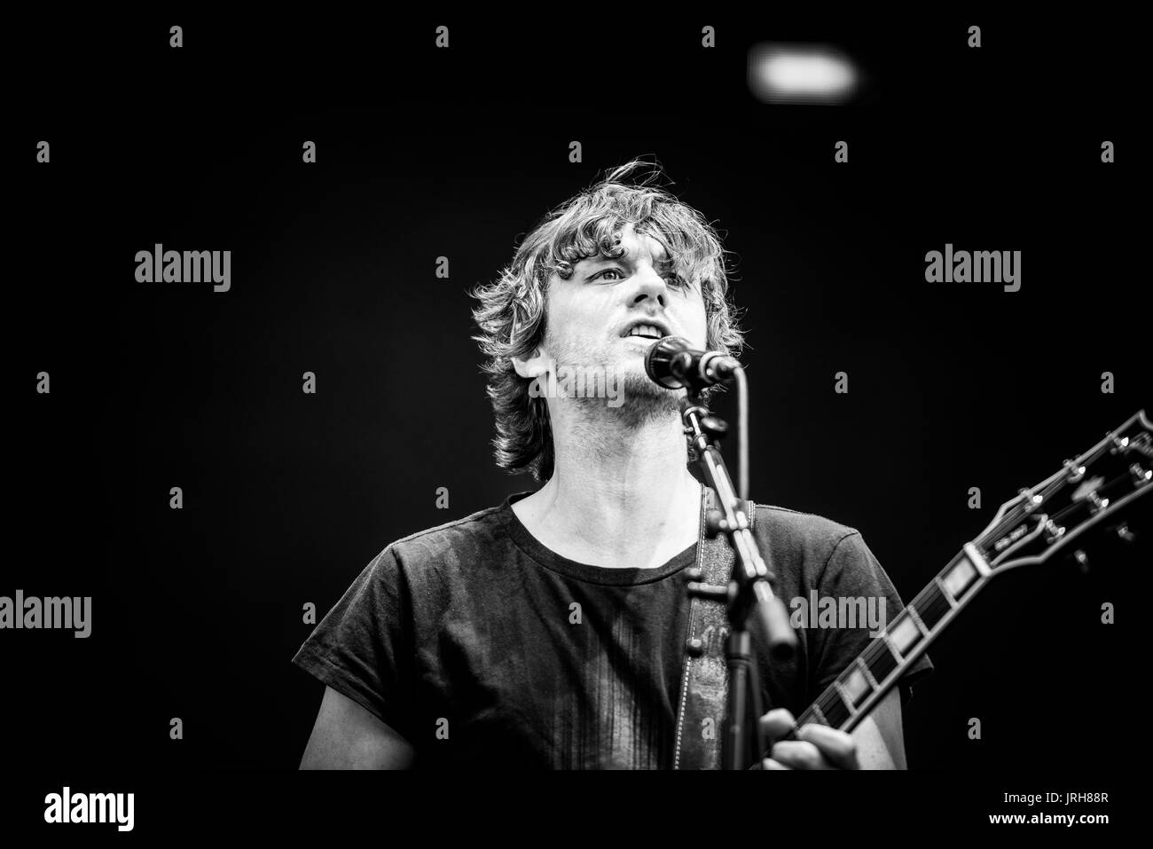 Singer roberts Black and White Stock Photos & Images - Alamy