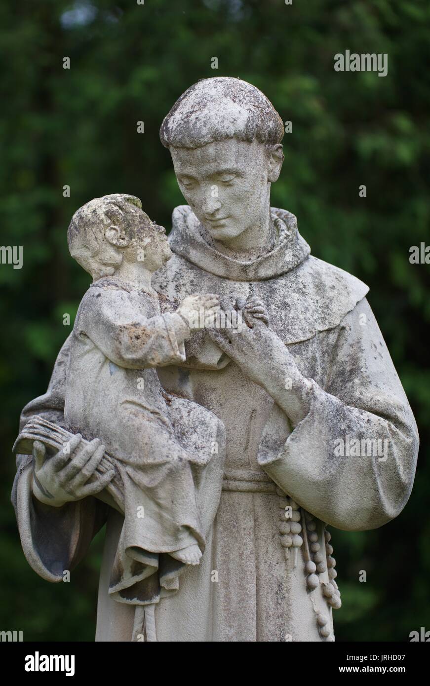 Statue Jesus Holding Child Stock Photos & Statue Jesus Holding Child ...
