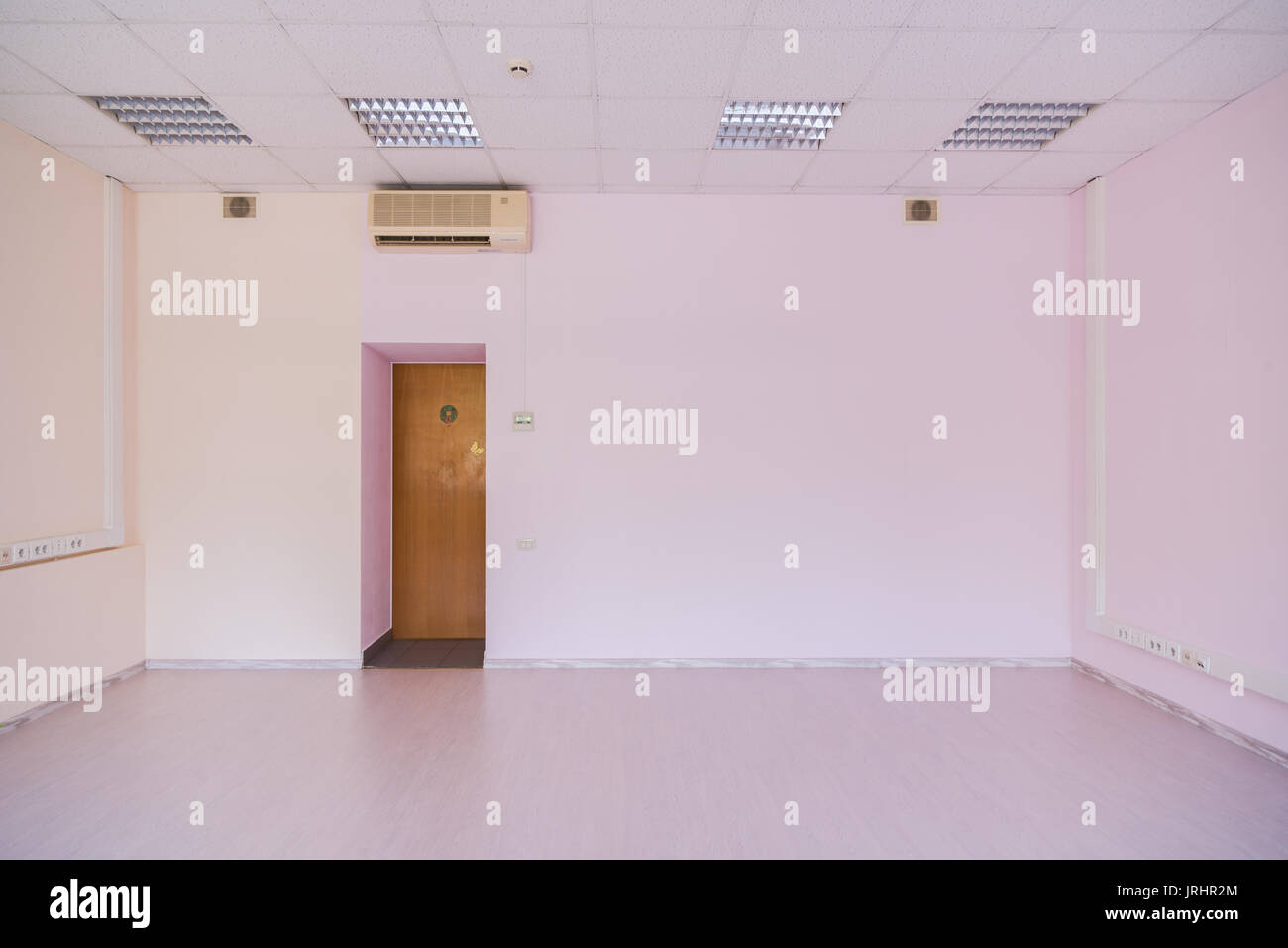 MOSCOW, RUSSIA - August 4, 2015 - Empty office interior Stock Photo - Alamy