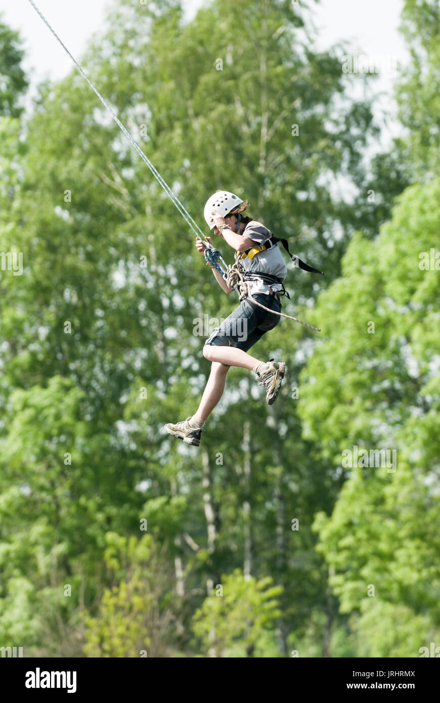 Person bungee jumping off bridge hi-res stock photography and images ...
