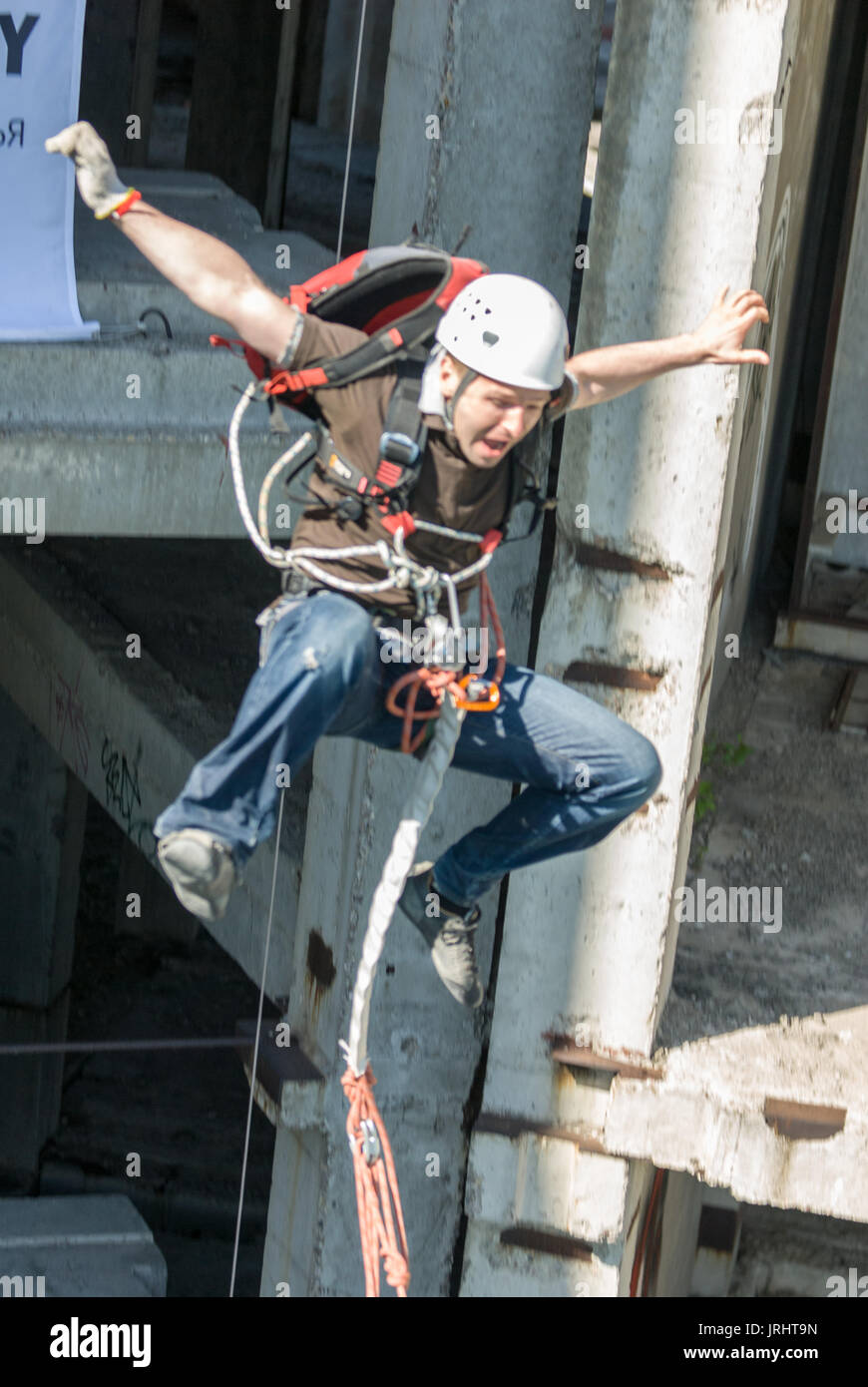 Extreme sports Ropejumping Stock Photo - Alamy