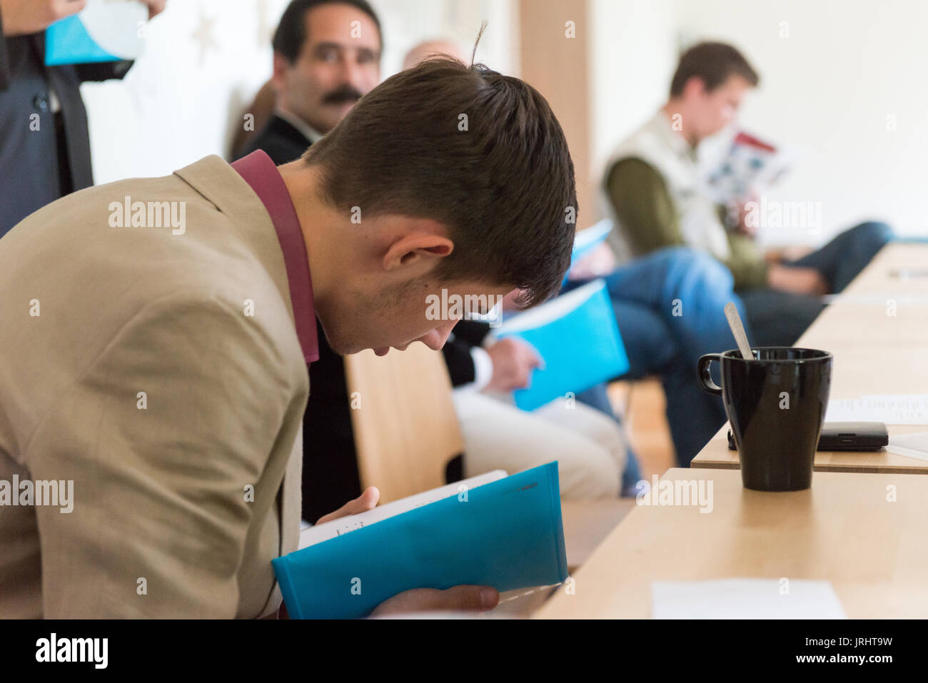 Social quest game Stock Photo - Alamy