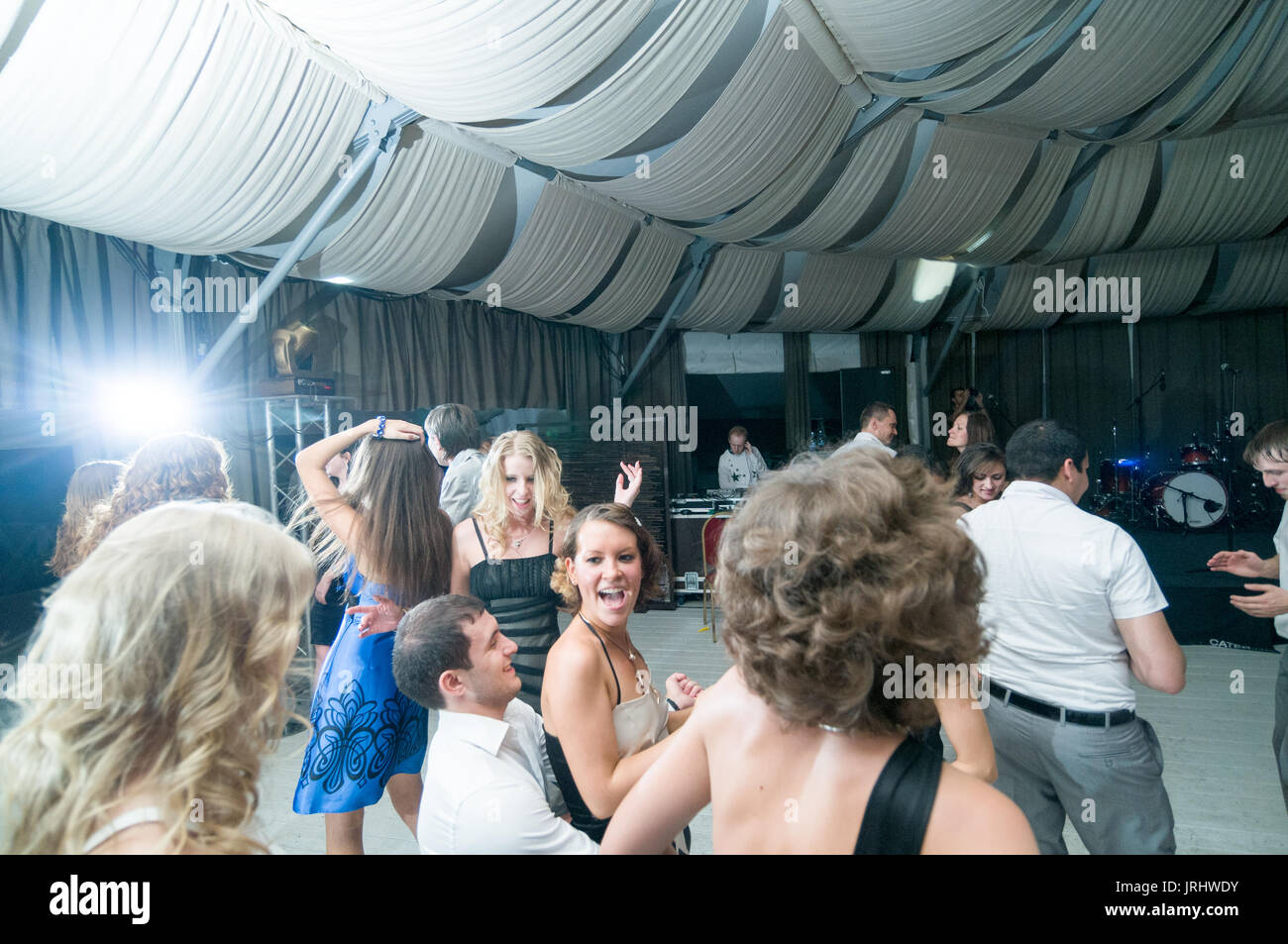 People dancing discotheque club hi-res stock photography and images - Alamy