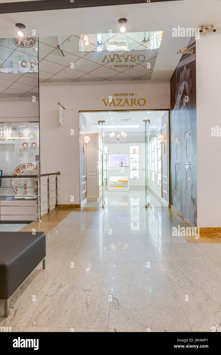 Modern store interior Stock Photo - Alamy