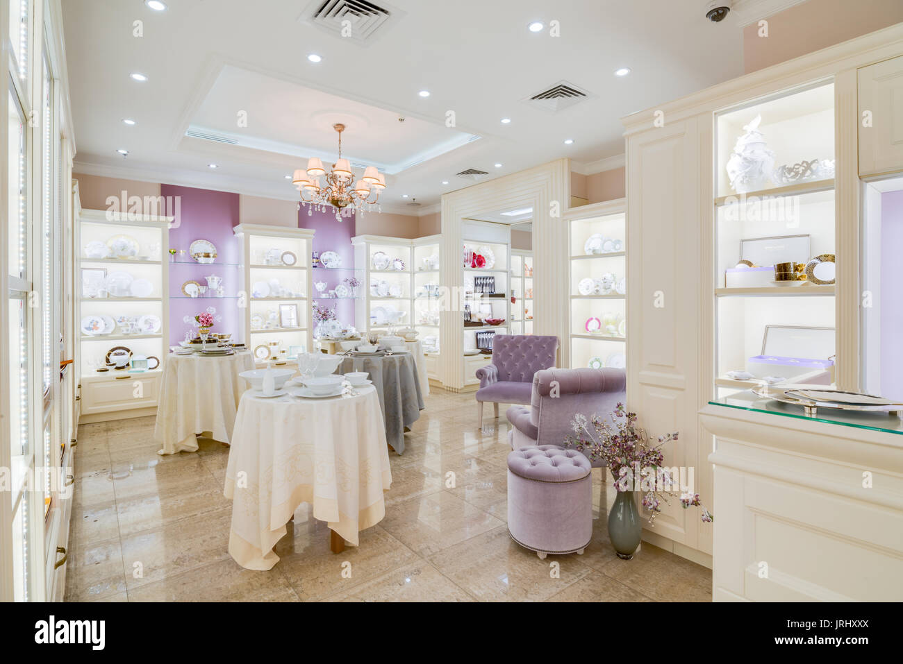 Big box store design hi-res stock photography and images - Alamy