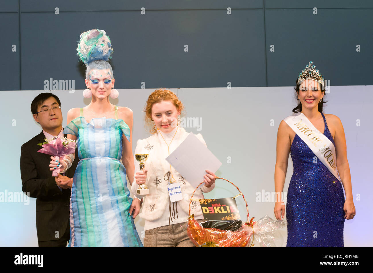 Fashion ramp walk hi-res stock photography and images - Alamy