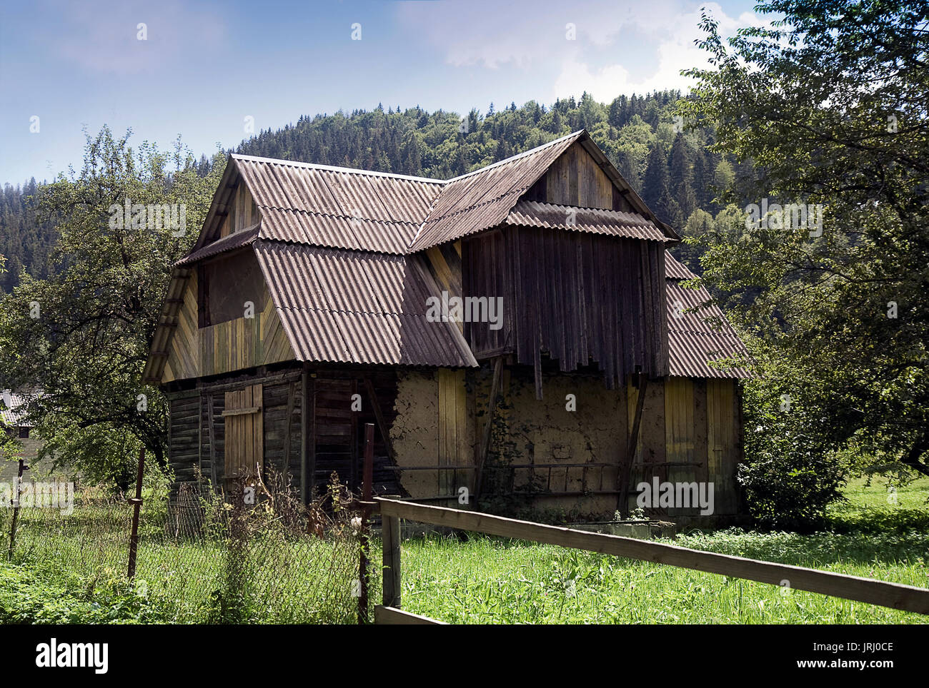 Wood wooden home house structure building hi-res stock photography and ...