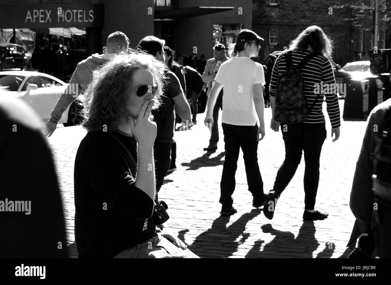 A walk of a few blocks in Edinburgh gives the photographer a chance to ...
